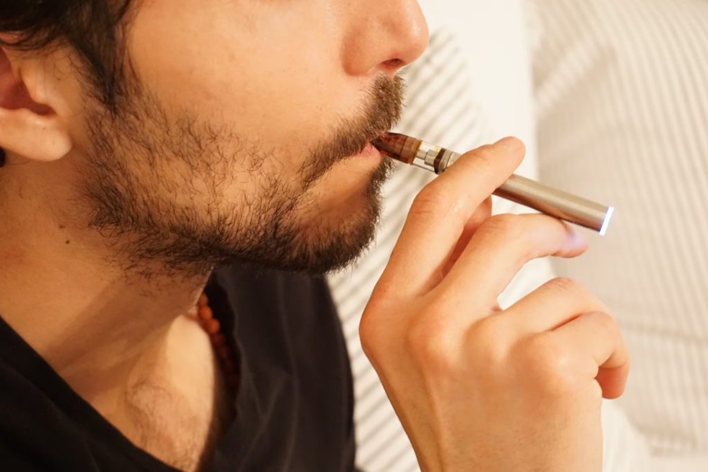 How THC Vapes Can Calm Down Your Anxiety Levels?